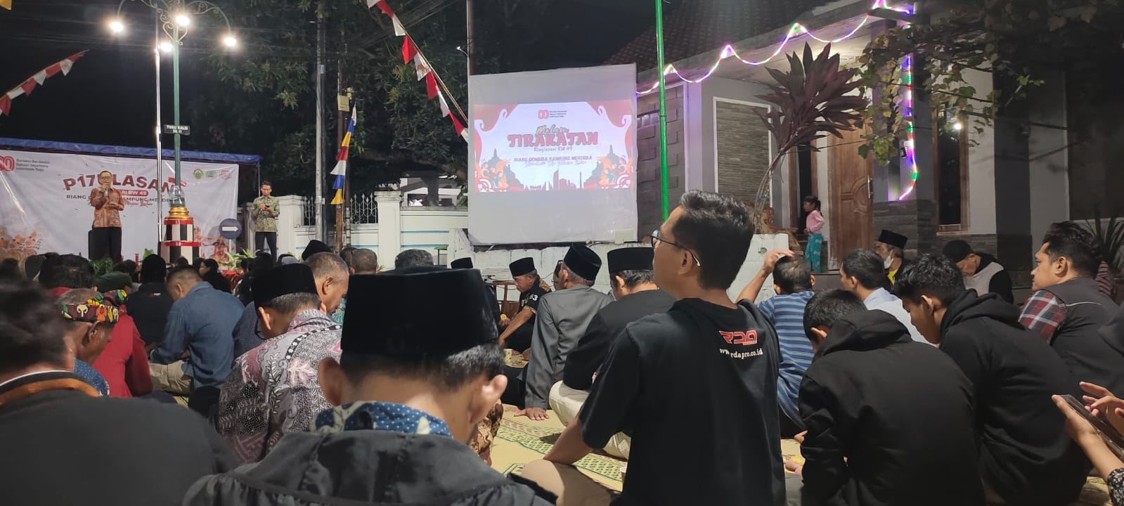 “Semangat Merdeka dalam Kebersamaan: Umat Katolik Stasi Maguwo Berbaur ...